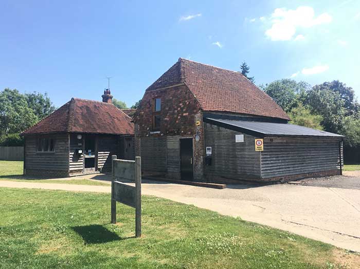 Industrial & Commercial Units to rent in West Sussex - Knepp